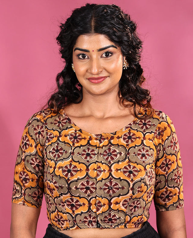 Pothys - Shop Silk Sarees, Designer Outfits & Traditional Wear Online